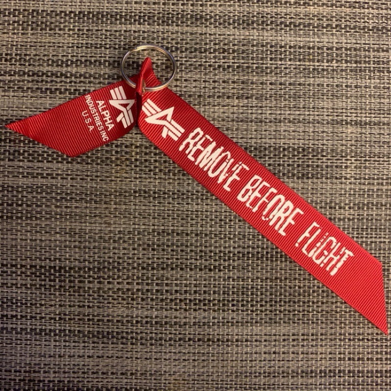 【ALPHA INDUSTRIES】REMOVE BEFORE FLIGHT專用 暗紅色紅飄帶 鑰匙圈 預購 | 蝦皮購物