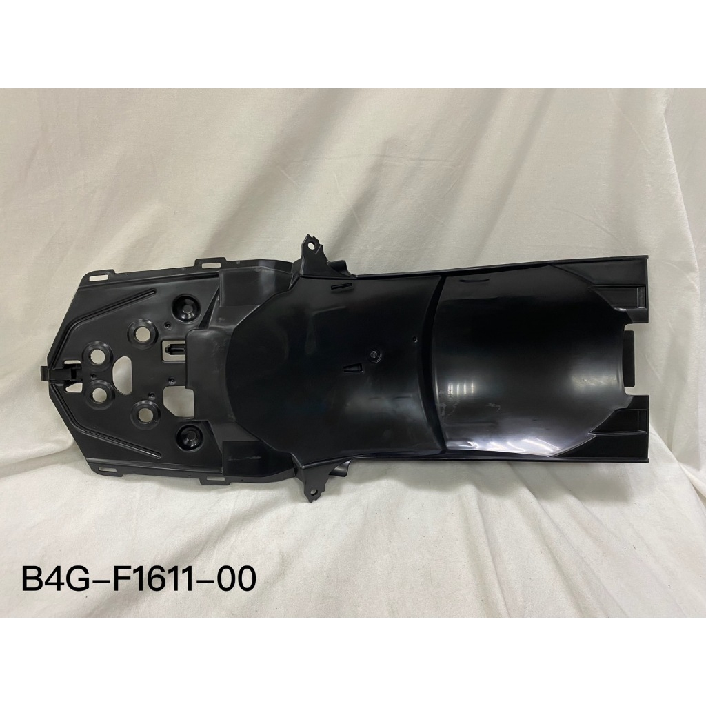 『米高貿易』YAMAHA原廠零件FZS 150 V3 B4G-F1611-00後殼下蓋 | 蝦皮購物