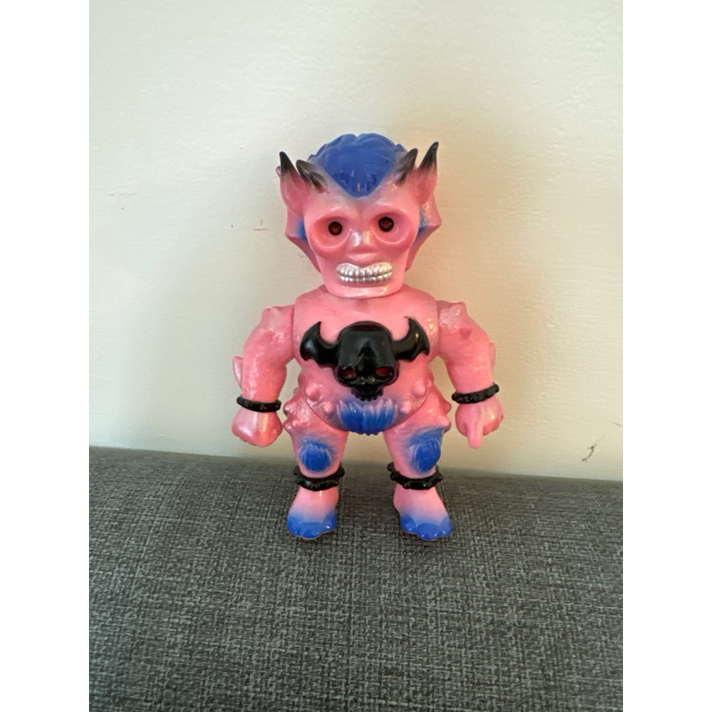 tractorinc POPFLY BADHOP 軟膠 獨立軟膠 粉色 設計師玩具 | 蝦皮購物