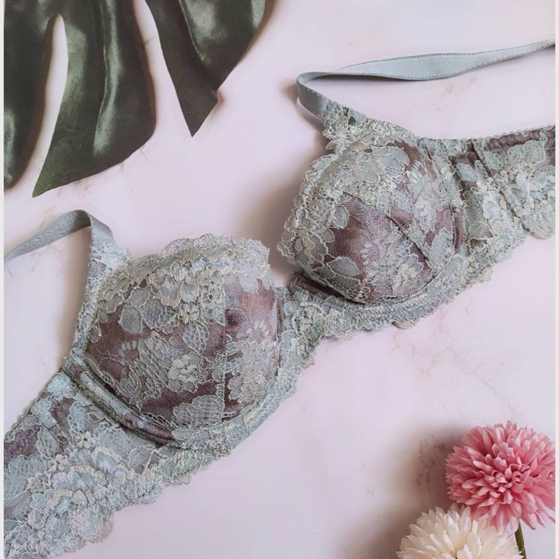 金華歌爾 雙色蕾絲 透氣 舒適型內衣 80B / 75B 日本進口內衣 售價2780元 | 蝦皮購物