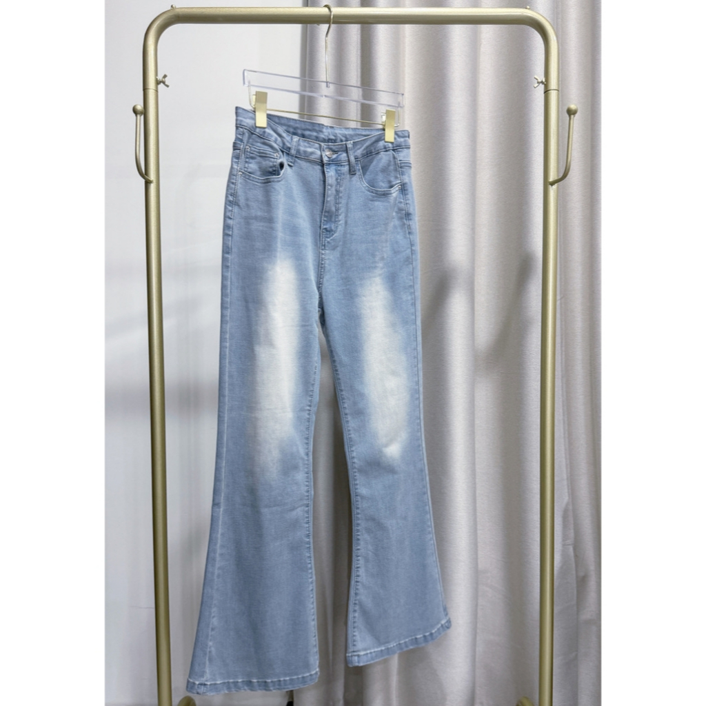 |𝗧𝗮𝗹𝗹 𝗚𝗿𝗮𝗰𝗲高高小姐｜高個子嚴選刷色微喇牛仔褲 | 蝦皮購物