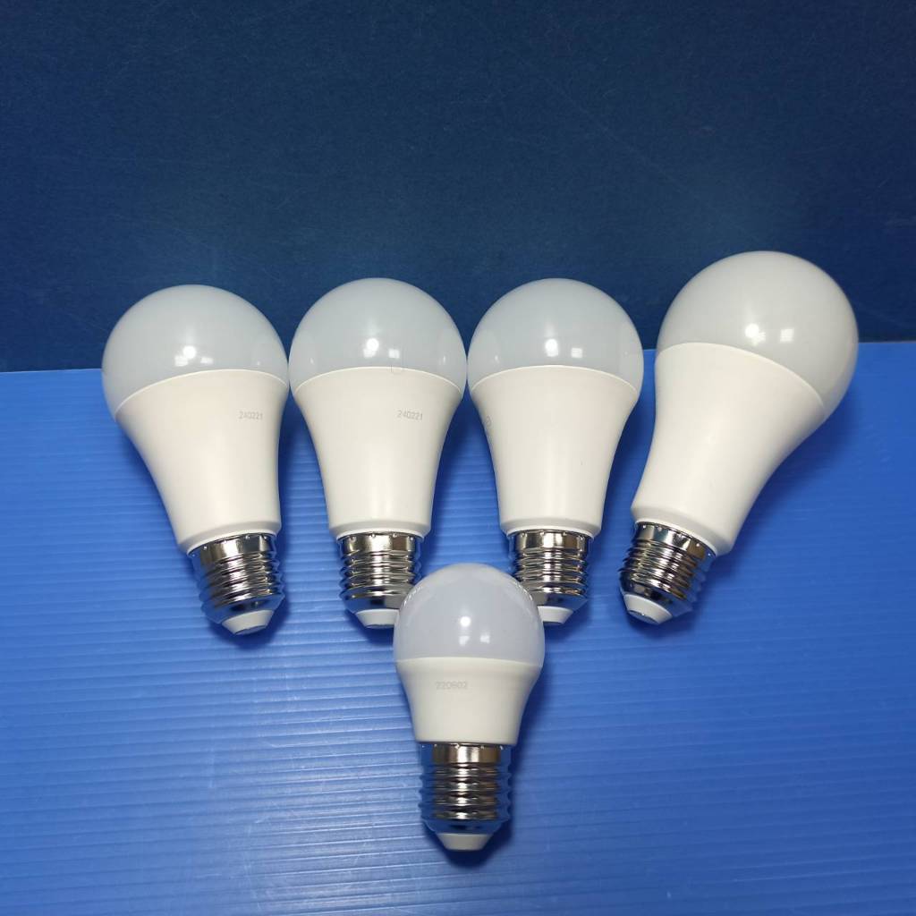 現貨 就是這個光 E27 CNS認證燈泡 3/5/7/10/12/16/20W (黃光/自然光/白光)全電壓 | 蝦皮購物