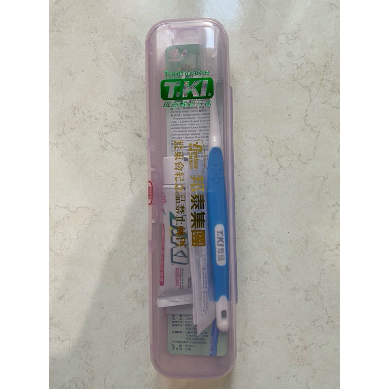 T.KI 鐵齒蜂膠牙膏旅行組（內含一隻短毛牙刷、20g蜂膠牙膏、3隻牙線棒）邦泰股東會紀念品3.9 | 蝦皮購物