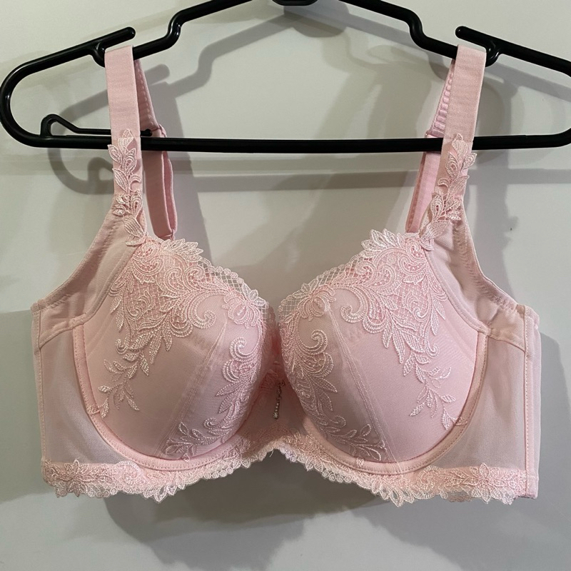 華歌爾摩奇粉/綠色內衣70D/75B/80B/85B/90C/95C | 蝦皮購物