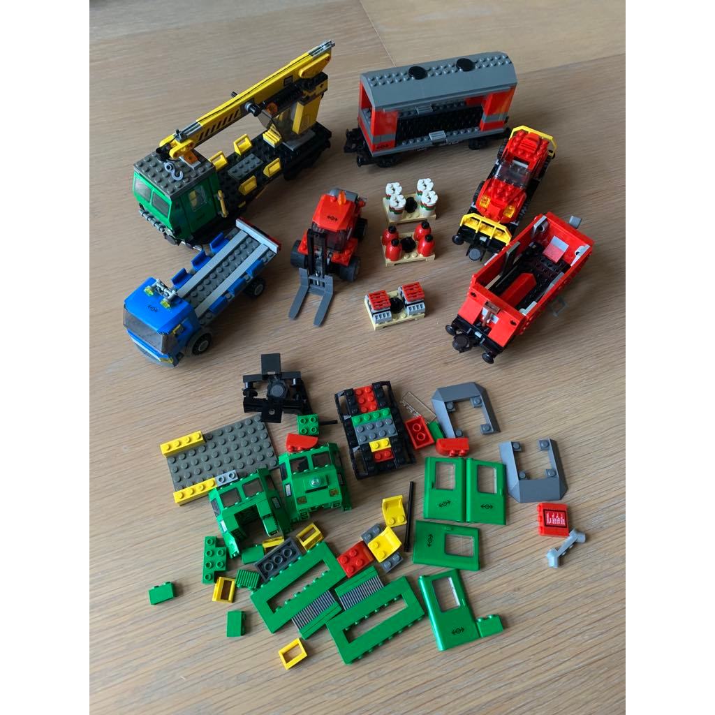 二手 正版 二手 樂高 LEGO 7898 豪華版貨櫃火車 有缺件 | 蝦皮購物
