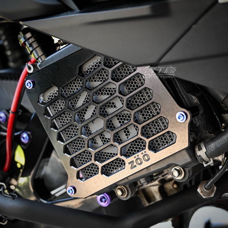 【青工廠】 黑色現貨 Zoo水箱護罩 水冷BWS 六代戰 Nmax SL水箱護罩 集風罩 CNC 水箱罩 | 蝦皮購物