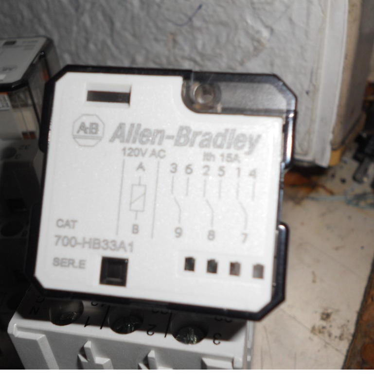 Allen Bradley繼電器700-HB33A1 底座700-HN153 CAT 700-AV3R 突波吸收器(d1 | 蝦皮購物