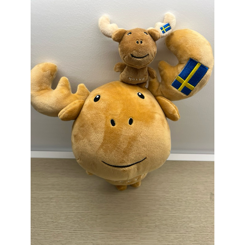 VOLVO 2023 MILU 麋鹿大頭娃娃玩偶 | 蝦皮購物