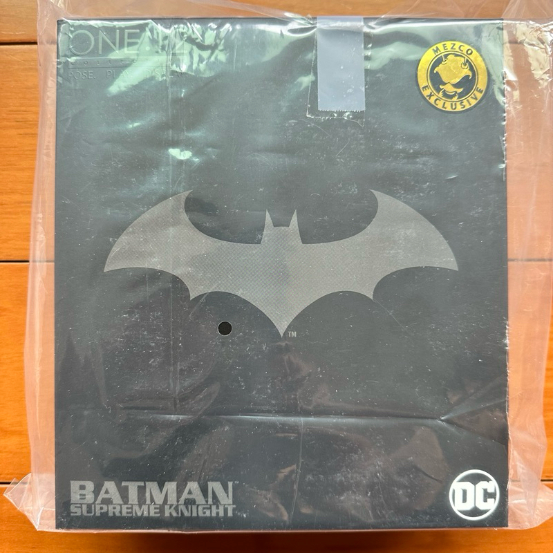 Mezco 官網限定 蝙蝠俠 至尊騎士 暗影版 Supreme Knight Shadow Edition 螞蟻 | 蝦皮購物