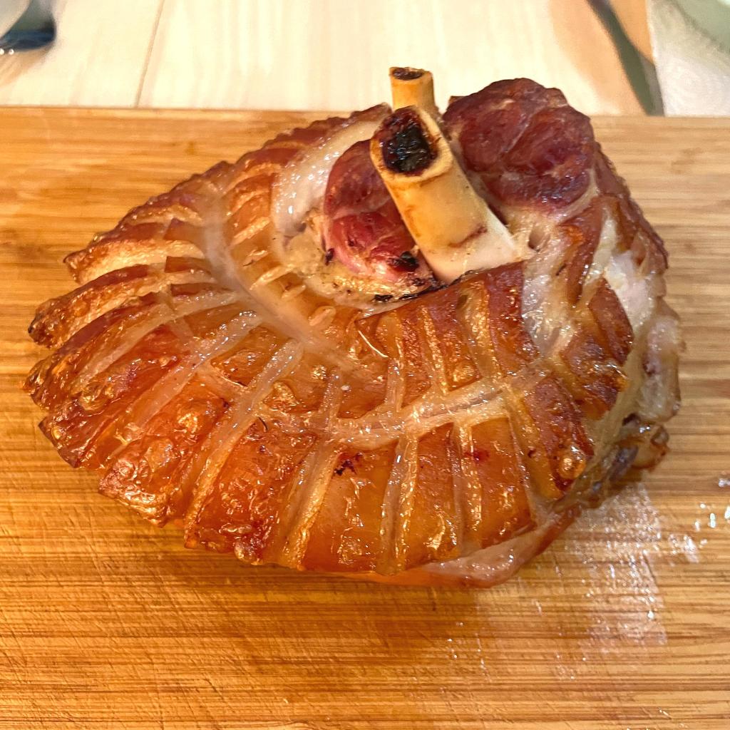 德國豬腳 (未烘焙, 半顆) German Pork Knuckle (unbaked, half size) | 蝦皮購物