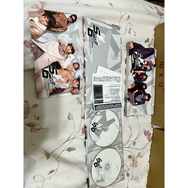 高雄市岡山二手CD 二手CD 5566 1st專輯 First Album (有外盒 回函卡) | 蝦皮購物