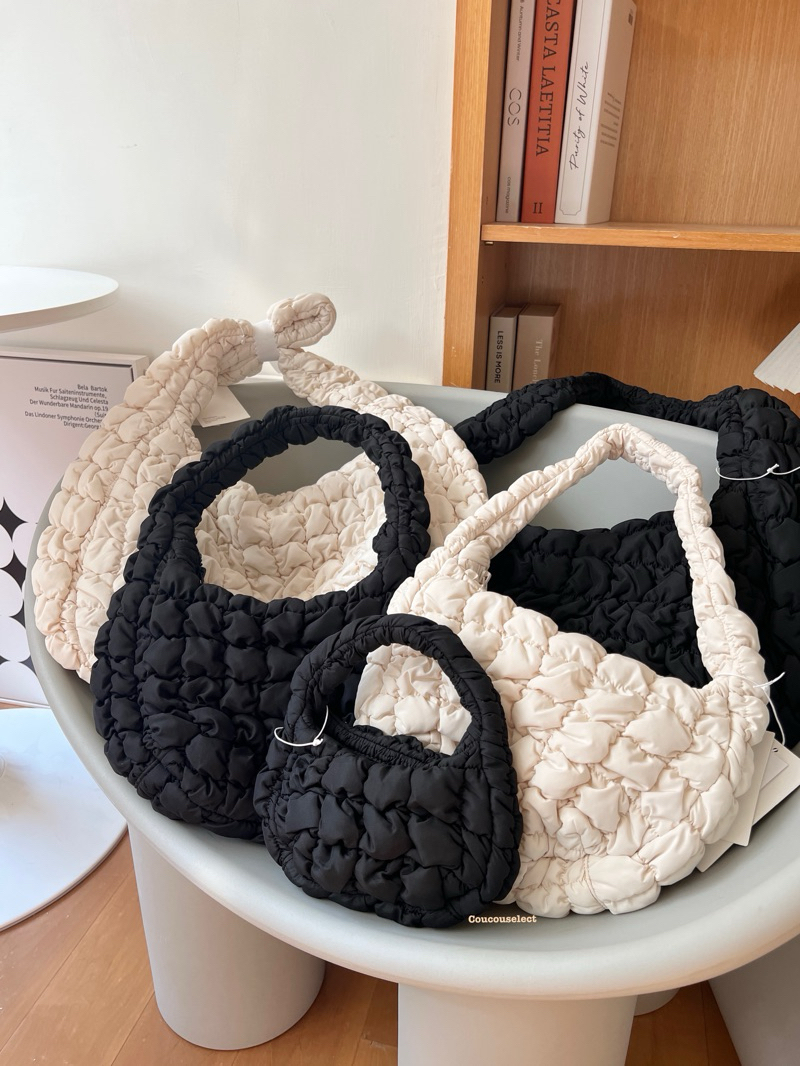 🇸🇪正品 COS 雲朵包 nano/micro/mini | 蝦皮購物