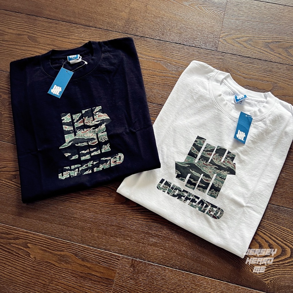 【球衣藏家】UNDEFEATED 虎紋迷彩 黑/白 UDFT 美牌 LOGO 棉 TEE | 蝦皮購物