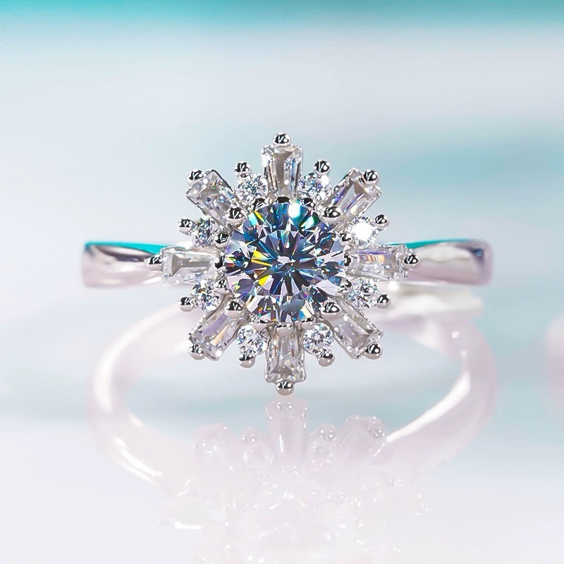 「綻放光芒」50分 S925純銀戒指 GRA證書莫桑鑽 一證一腰碼秒過鑽筆 八心八箭 梅花切 十六心王炸摩星鑽 | 蝦皮購物