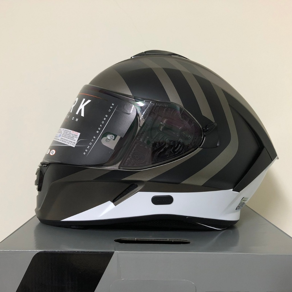 🎉送藍芽耳機🎉 Airoh SPARK#6 SCALE 消光灰/黑 全罩 內置墨片 史巴克 義大利品牌 公司貨 | 蝦皮購物