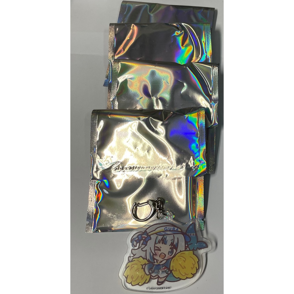 hololive CAPSULE Cheer UP 咖啡快閃店 Gawr Gura がうる・ぐら 鯊鯊 吊飾 徽章 | 蝦皮購物