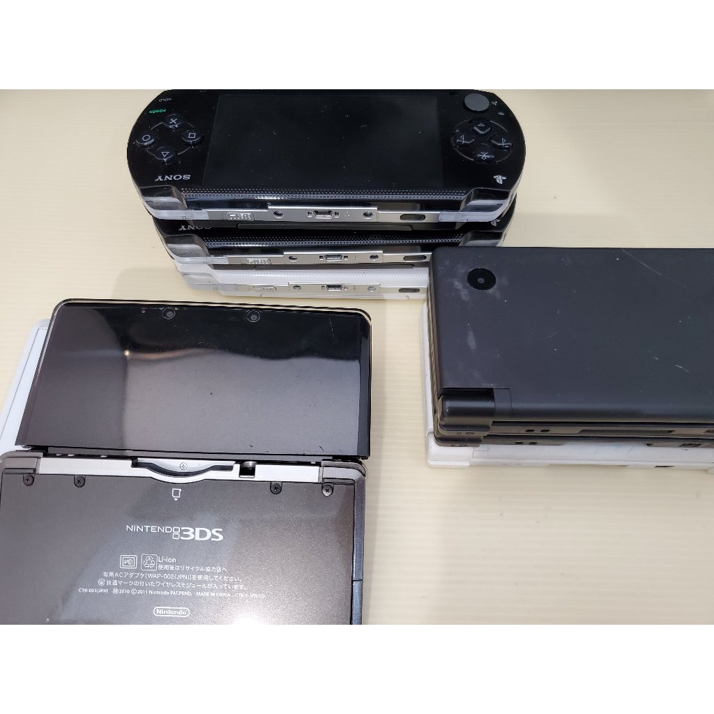 ☆誠信3C各只賣1500~3000 PSP NDSi 3DS NDS 二手功能正常 原廠主機 無改機 僅賣單主機含充電器 | 蝦皮購物