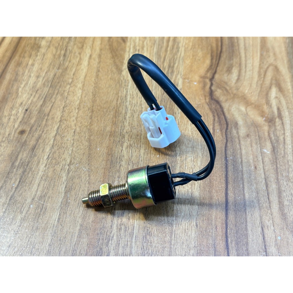 【韋嘉-堆高機材料】TOYOTA 7F 8F 堆高機 煞車開關 制動開關 煞車燈開關 附插頭 專用款 原廠型 | 蝦皮購物
