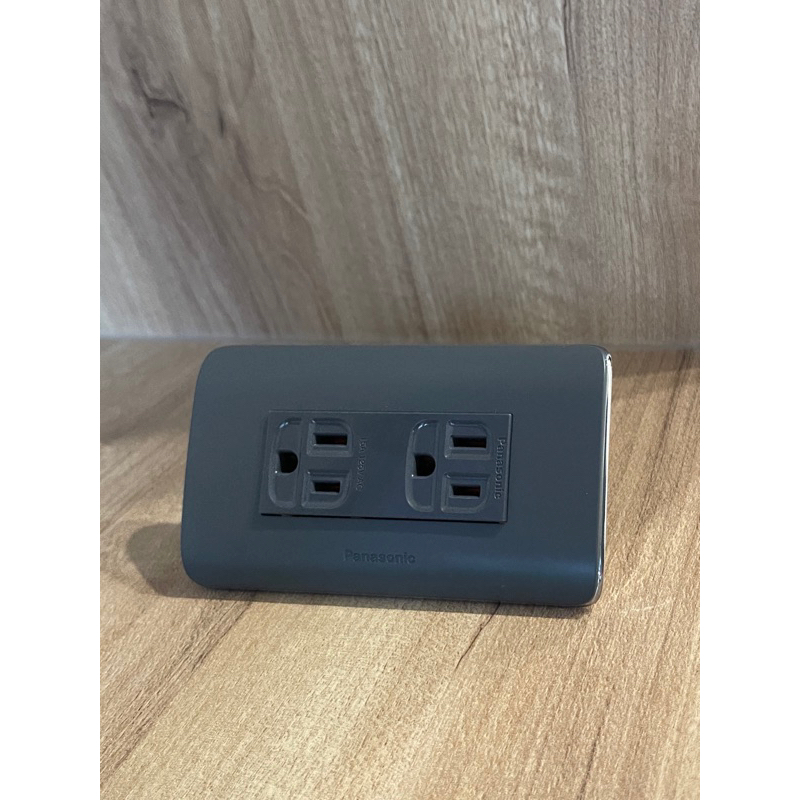 國際牌 Panasonic RISNA系列 二插座附接地附蓋板 WNF15123WK WNF15123HK | 蝦皮購物