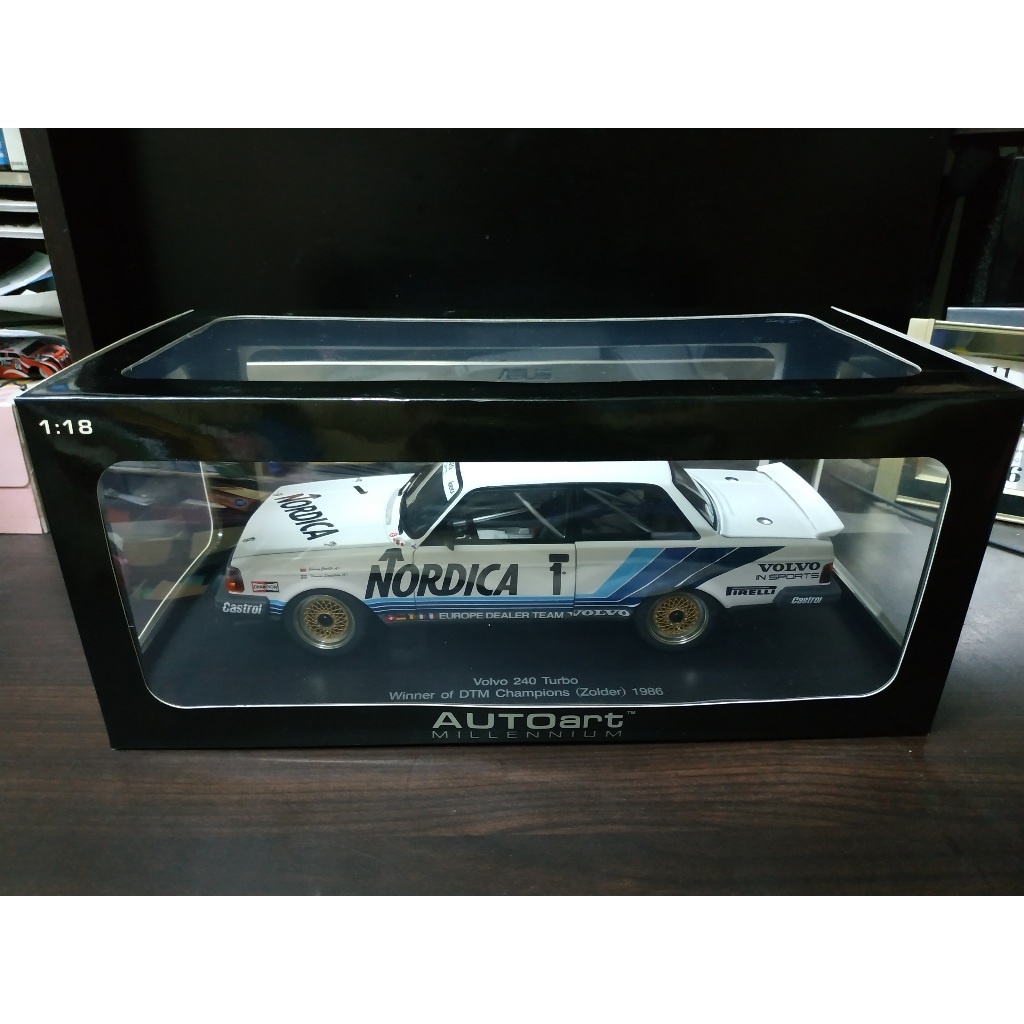 1:18 Autoart Volvo 240 Turbo Winner of DTM Champions | 蝦皮購物