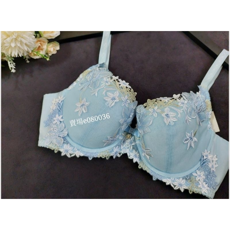 2色【華歌爾】 伊珊露絲 精緻刺繡蕾絲內衣 豐胸集中 美背無痕內衣 75D=34D 進口內衣 | 蝦皮購物