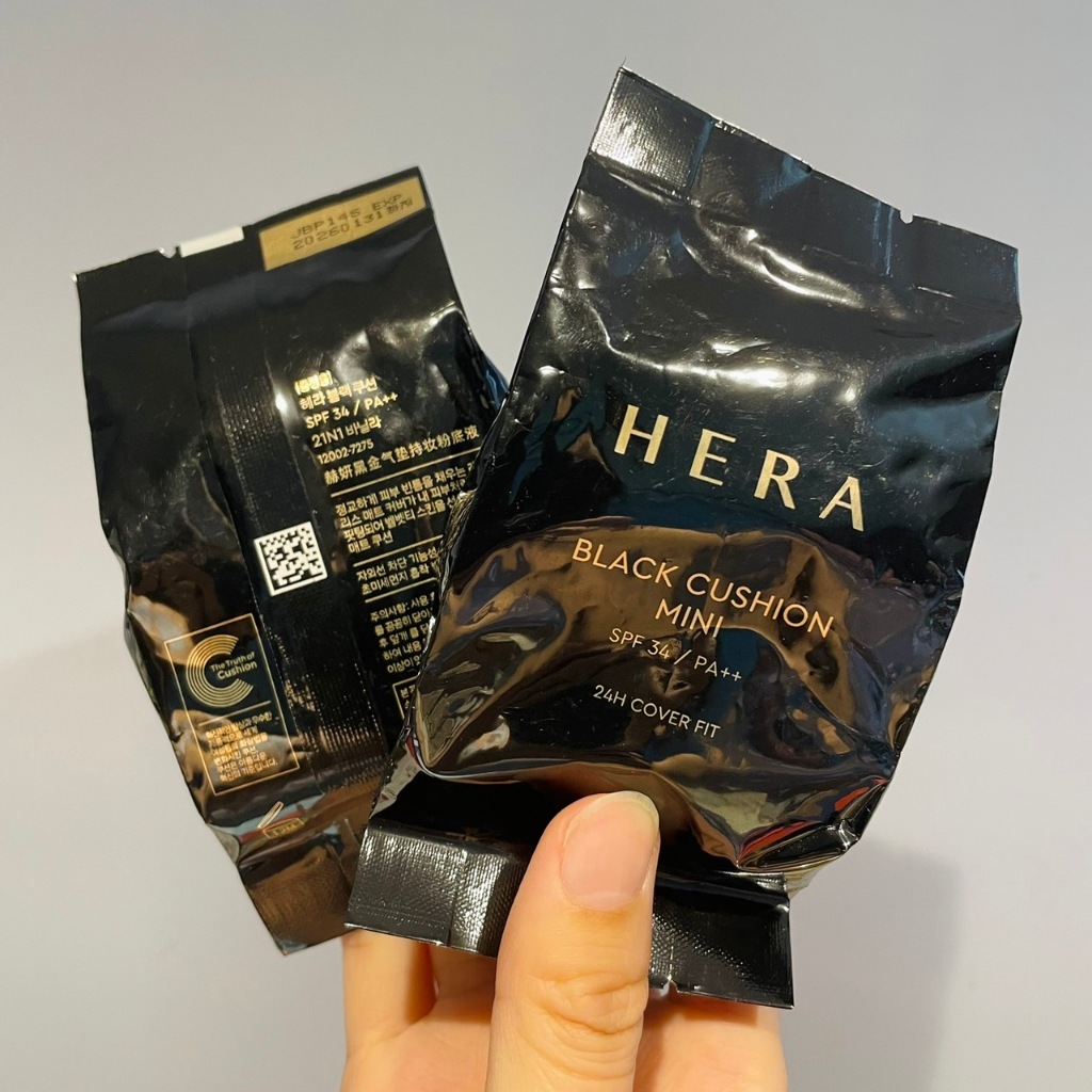 現貨 韓國 HERA 赫拉 黑金持久型氣墊BB粉餅 中樣 5g 21N1 自然透亮 粉底 粉餅 氣墊 底妝 | 蝦皮購物