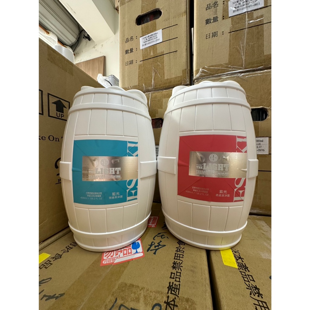 胖宥宥 現貨 E-saki esaki 崎莎琪 潔淨露 紫光 藍光 沒有附壓頭 4000ml 洗髮精 | 蝦皮購物