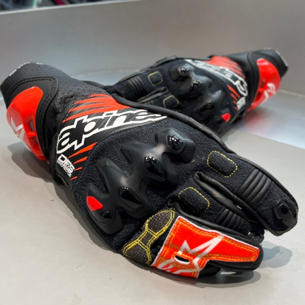 『Riderment』實體店 出清特惠 Alpinestars A星 GP TECH V2 黑紅 頂規競技手套 大橋公司 | 蝦皮購物