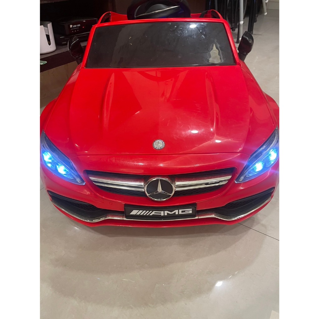 賓士 兒童 遙控車 電動車 新竹面交 只有一台 二手 功能正常 有音樂 AMG C630 換檔 前進 後退 雙門可開 | 蝦皮購物