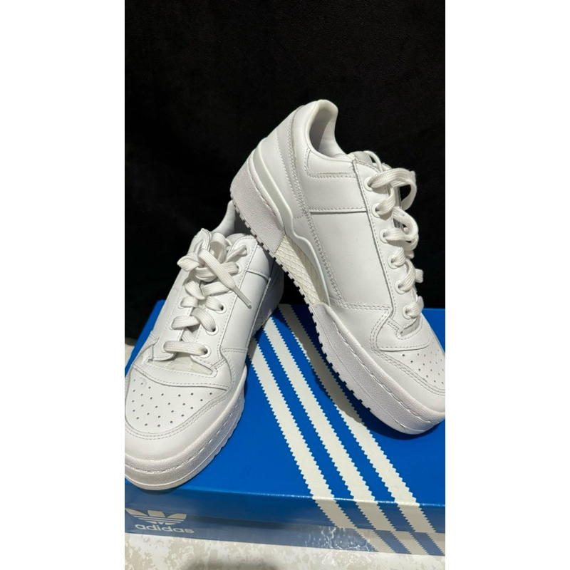 ADIDAS 女 FORUM BOLD W 休閒鞋 小白鞋 - FY9042（九成新） | 蝦皮購物