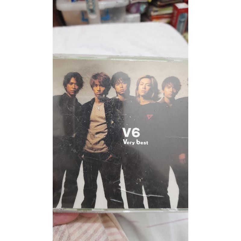 日本絕版V6 合唱團Very best 2片CD 450元。老CD有使用痕跡介意勿擾 | 蝦皮購物