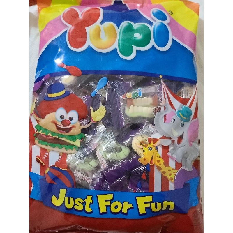 現貨 呦皮QQ軟糖 萬聖節限定 大門牙軟糖 吸血鬼牙齒 印尼 Yupi大門牙軟糖 每包378公克[錢嫂休閒零食] | 蝦皮購物