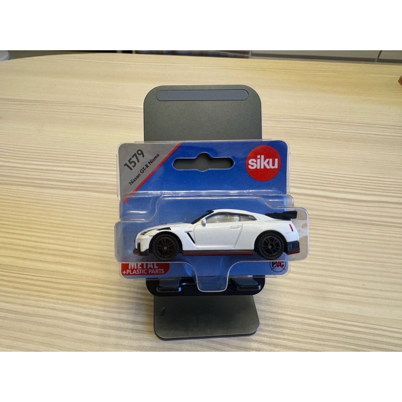 《全新免運費》SIKU 1579 日產Nissan GT-R Nismo GTR R35 吊卡模型車 | 蝦皮購物