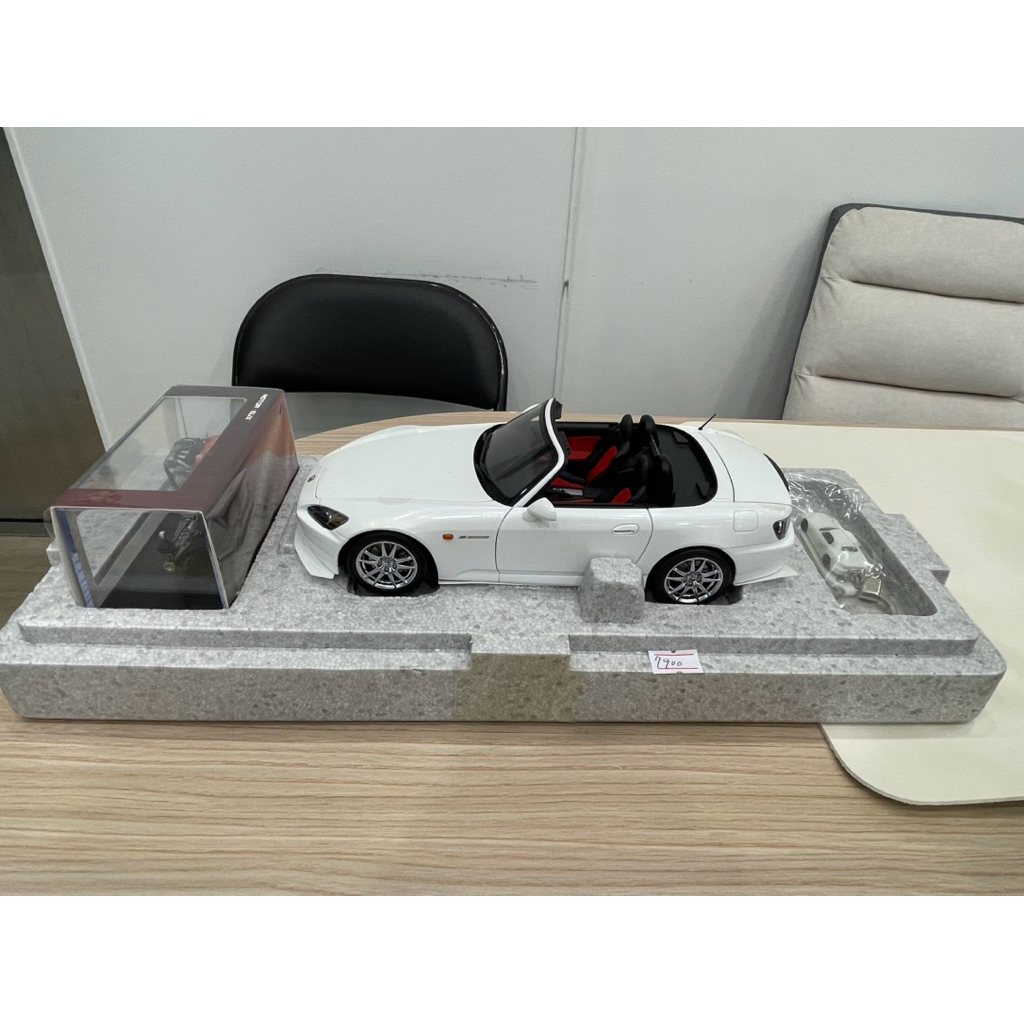 Motorhelix 1:18 Honda S2000 白色、黑色 | 蝦皮購物