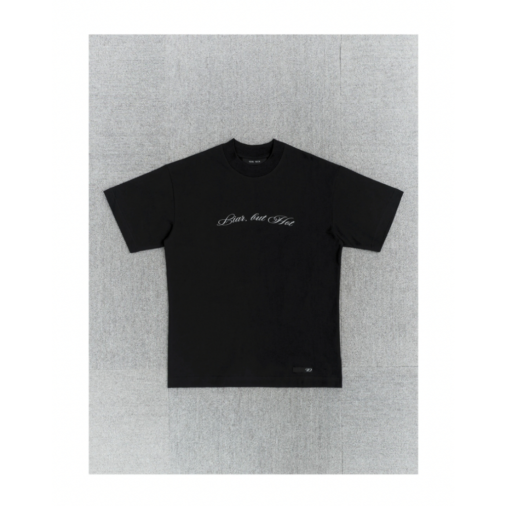 [INNOCENT HOOD] 1DYLL 10SS CURSIVE SLIM TEE | 蝦皮購物