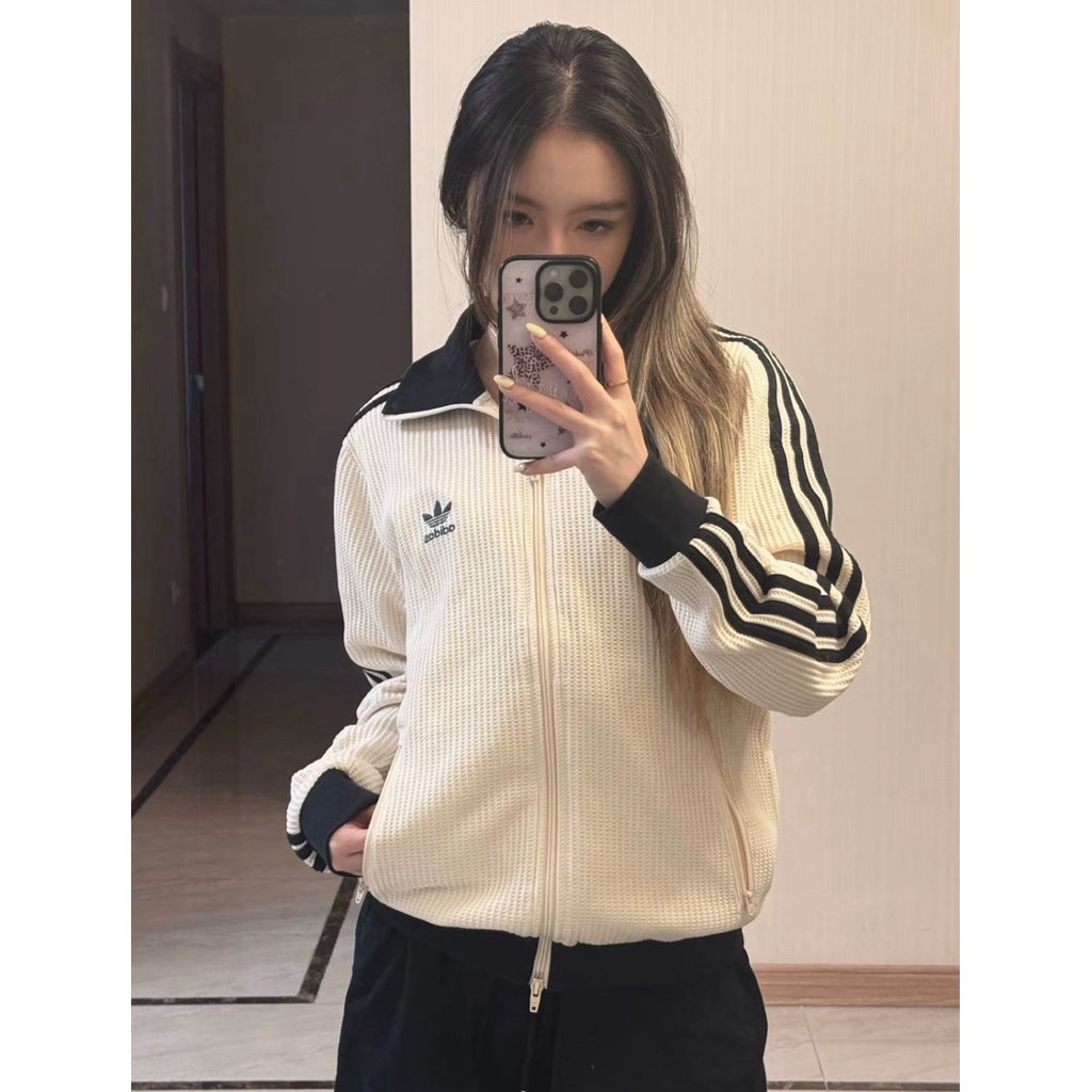 花田 ADIDAS 華夫格立領外套 男女同款 格紋 鬆餅紋 運動休閒 黑白兩色 JW0109 JW0110 | 蝦皮購物