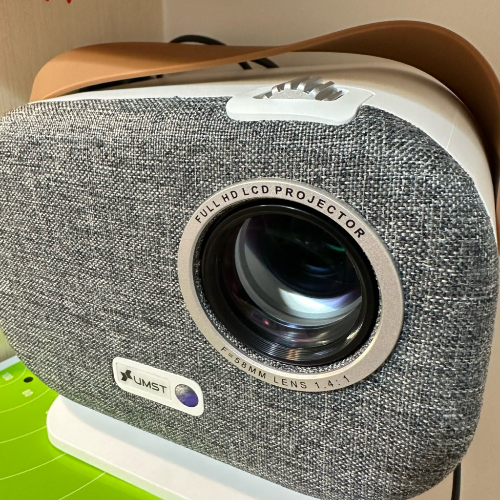 【二手保固內】UMST Q1 Pro投影機(9成新)+送腳架、Google tv電視棒 | 蝦皮購物 【二手保固內】UMST Q1 Pro投影機(9成新)+送腳架、Google tv電視棒 | 蝦皮購物