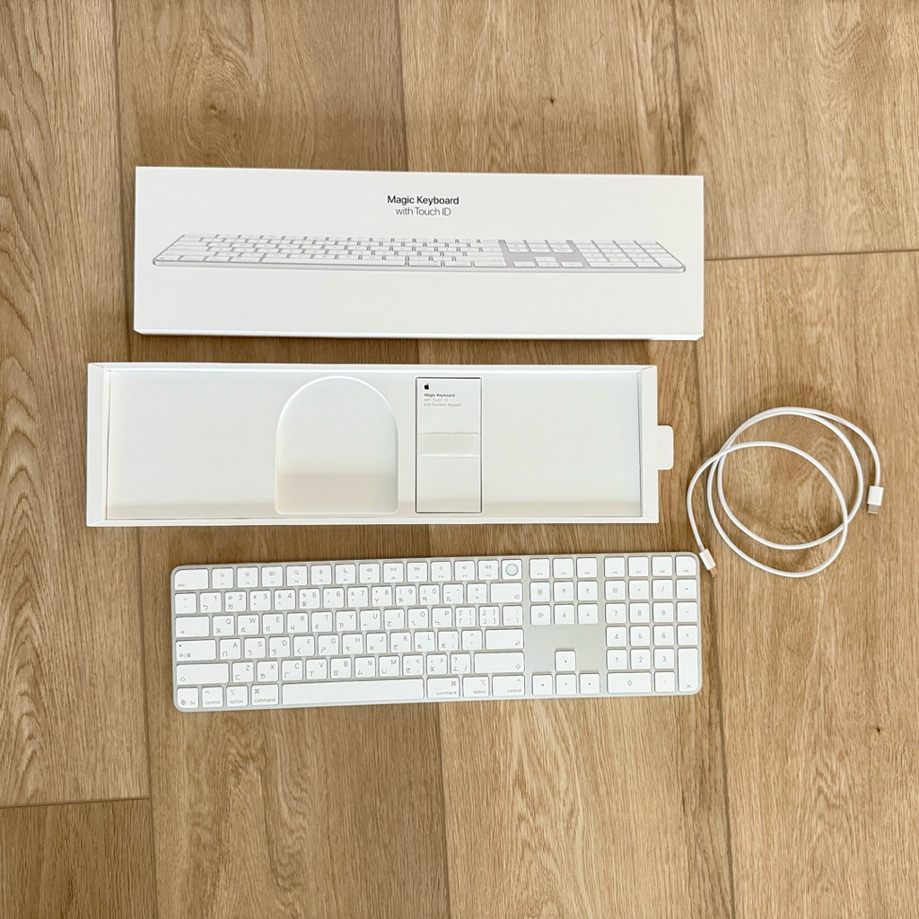 《二手近全新》Magic keyboard A3119 蘋果 含 Touch ID 和數字鍵盤的巧控鍵盤 | 蝦皮購物