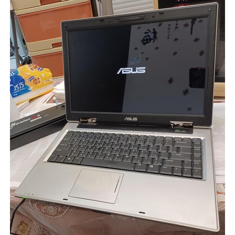 ㊣ 二手 15吋 華碩ASUS WIN 7 筆記型電腦【A8M】AMD 3400+ HD:120GB 缺電池與背蓋 | 蝦皮購物