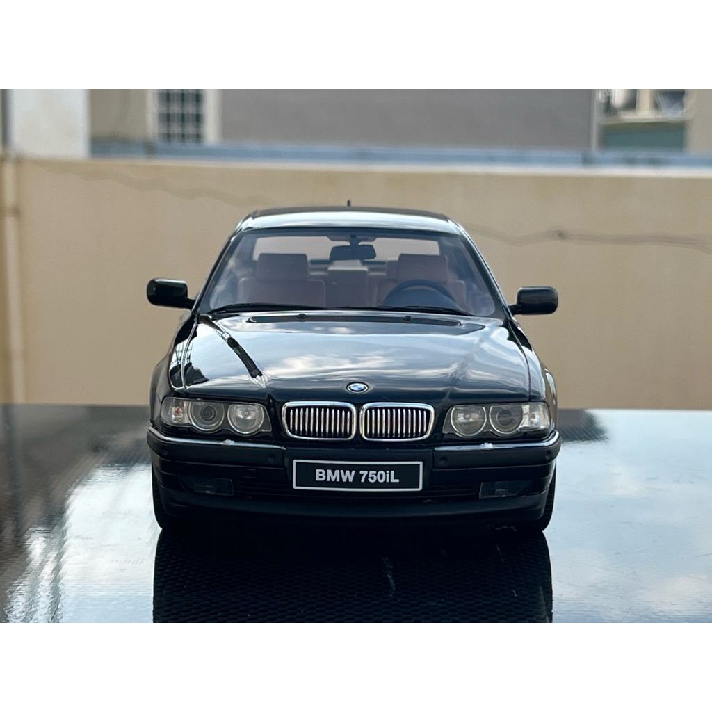 1/18模型車 BMW E38 750iL 黑 | 蝦皮購物