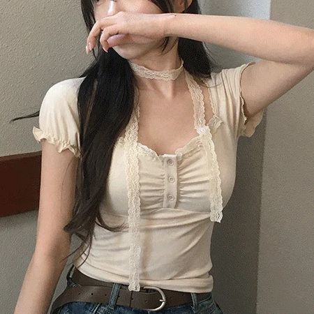 Codibook｜韓國 Dayroze 蕾絲綁帶短袖T恤[現貨-米褐色]短袖上衣 女裝 | 蝦皮購物