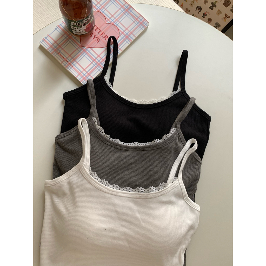 Mooyi-現貨｜（必收！）蕾絲細坑紋Bra Top(3colors) | 蝦皮購物