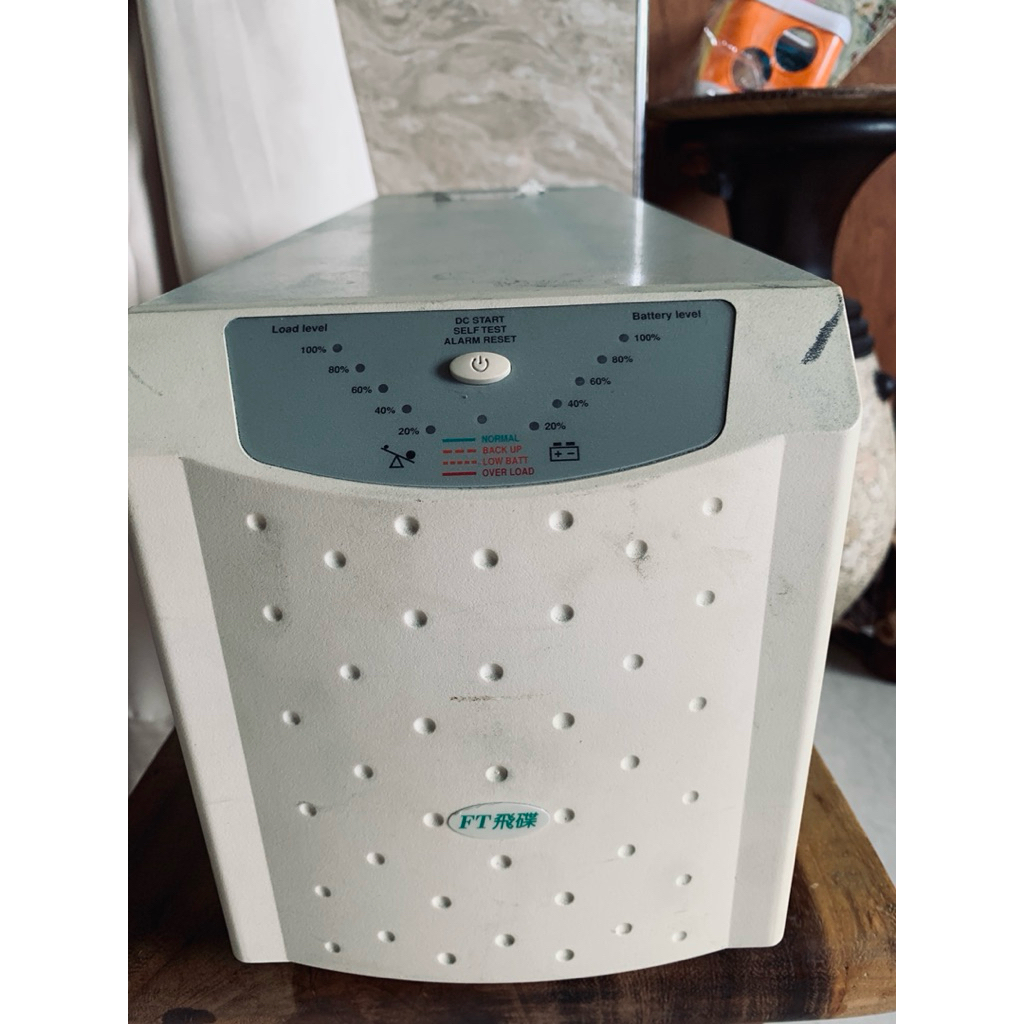 二手—飛碟FT-3300SG/FT-2030D不斷電 ups 110v輸入 110輸出-可裝6顆電池 | 蝦皮購物
