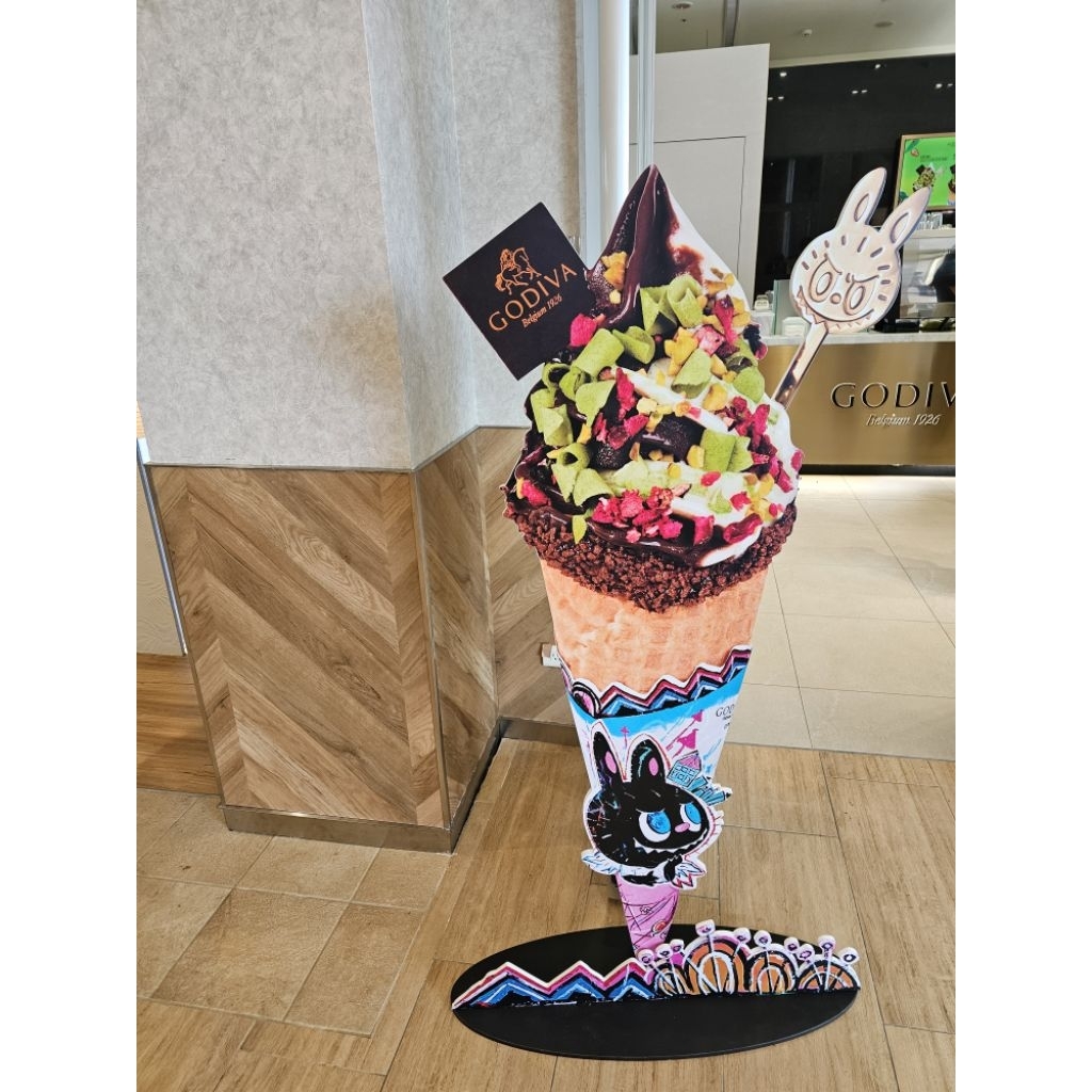 MomoShop 全新正版 POPMART Labubu x Godiva 湯匙 期間限定款現貨 | 蝦皮購物