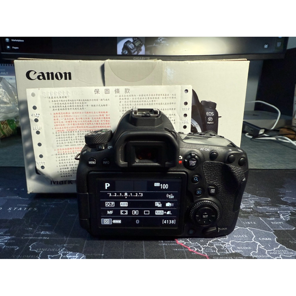 Canon 6d2 二手(有盒有單with box and warranty card) | 蝦皮購物