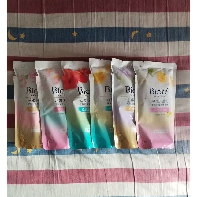 Biore 蜜妮 淨嫩沐浴乳 優雅山茶花/典雅玫瑰/純淨茉莉/浪漫櫻花/馥郁紫鳶/澄淨緬梔花/熱情木槿花香 700g | 蝦皮購物