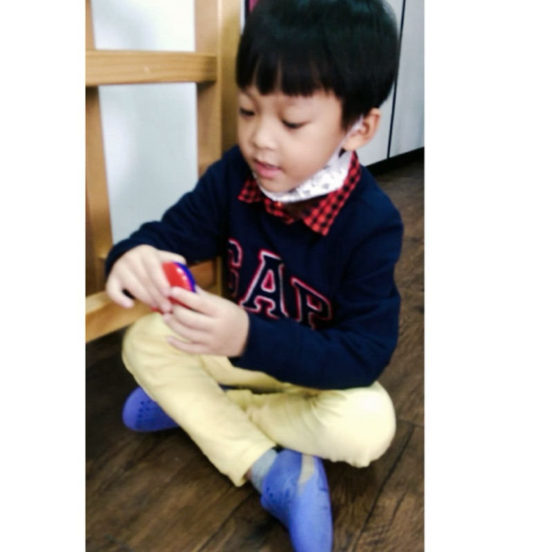 GAP 男大童 深藍色-大學T（尺寸5Y) | 蝦皮購物