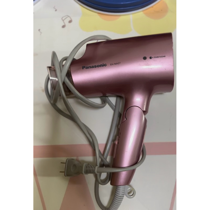 整理家裡免費出清-Panasonic 吹風機 型號 EH-NA27 試用發現剩冷風的樣子 不介意者再下單 高標者請繞道 | 蝦皮購物