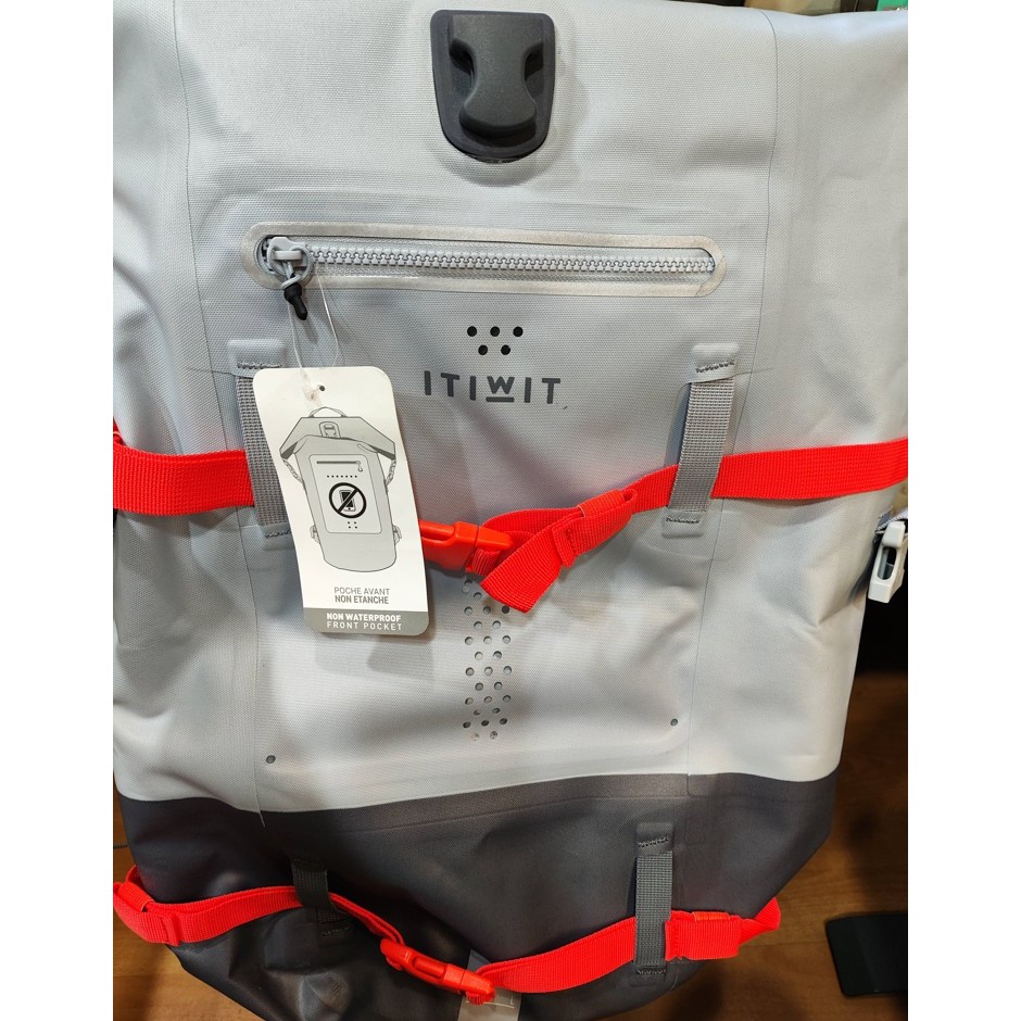 全新未使用-decathlon-防水背包30 L灰色 ITIWIT | 蝦皮購物