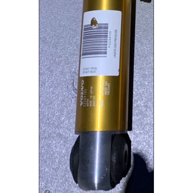 Volvo 2019之後 V60 原廠改裝品 9成新 Polestar(ohlins代工） | 蝦皮購物